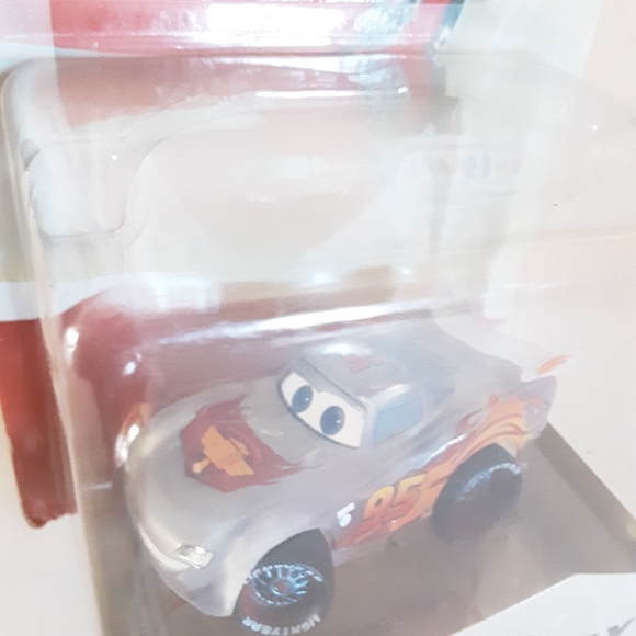 Disney | Toys | Disney Infinity Exclusive Game Figure Lightning Mcqueen ...